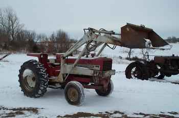 Used Farm Tractors for Sale: Farmall 656-Loader (2003-09-24 ...