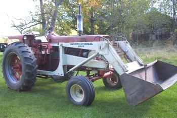 Used Farm Tractors for Sale: Ih 706 W/ Ih 2000 Loader (2003-10-10 ...