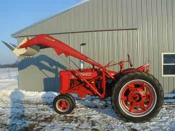 Used Farm Tractors for Sale: 42 Farmall H With Loader (2003-10-13 ...