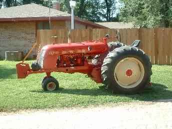 Used Farm Tractors for Sale: 1951 Cockshutt 40 Puller (2003-10-13 ...