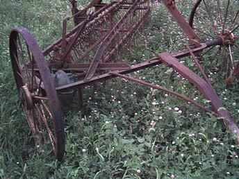 Used Farm Tractors for Sale: Case Hay Rake (2003-10-14) - Yesterday's ...