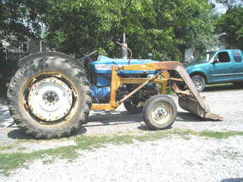 Used Farm Tractors for Sale: Ford 4000 Tractor W/Loader (2012-08-09 ...