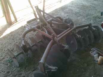 Used Farm Tractors for Sale: Massey Ferguson 3-Point Disc (2012-08-11 ...