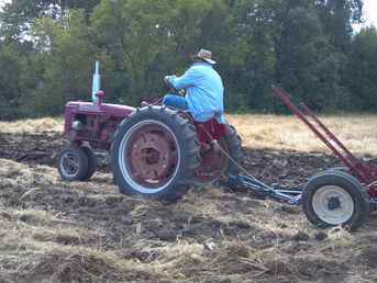 Used Farm Tractors for Sale: 1949 Farmall C (2012-08-12) - Yesterday's ...
