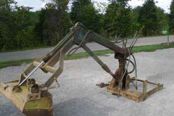 Used Farm Tractors for Sale: International 1000 Loader (2012-09-01 ...