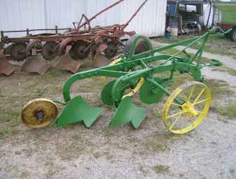Used Farm Tractors for Sale: Co-Op Two Bottom Plow (2012-09-21 ...