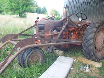 Used Farm Tractors for Sale: Horn Loader (2012-09-26) - Yesterday's ...