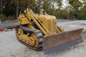 Used Farm Tractors for Sale: Oliver OC3, Loader, Dual Trans (2012-10-02 ...