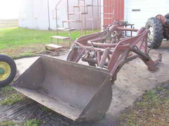 Used Farm Tractors for Sale: Wagner Loader For Ih 300, 350 (2012-11-19 ...