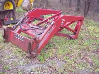 Used Farm Tractors for Sale: 2250 Ih Loader (2003-11-28) - Yesterday's ...