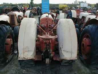 Used Farm Tractors for Sale: Case DV Vineyard Tractors (2003-11-29 ...