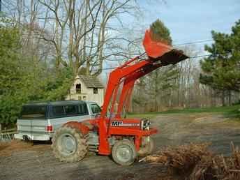 Used Farm Tractors for Sale: Massey 245 With 236 Loader (2003-12-31 ...