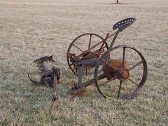 Used Farm Tractors for Sale: Ihc #9 Sickle Mower (2004-01-15 ...