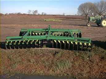 Used Farm Tractors for Sale: John Deere Disk (2004-01-20) - Yesterday's ...