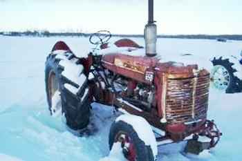 Used Farm Tractors for Sale: Ihc 650 (2004-01-22) - Yesterday's Tractors