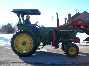 Used Farm Tractors for Sale: JD4020 Diesel, Power Shift (2004-02-19 ...