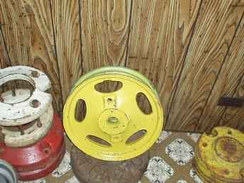 Used Farm Tractors for Sale: Cast Iron John Deere H Rims (2004-03-04 ...