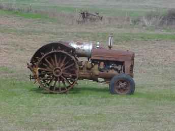 Used Farm Tractors for Sale: WR9 Farmall -Hand Clutch-Steel (2004-03-15 ...