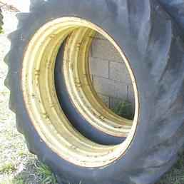Used Farm Tractors for Sale: John Deere Rear Rims 2 Cyl (2004-04-28 ...