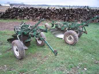 Used Farm Tractors for Sale: 2 Oliver Trailer Plows (2004-05-10 ...