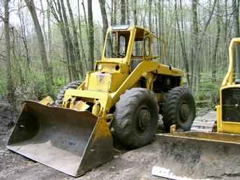 Used Farm Tractors for Sale: 125 A Michigan Loader (2004-05-24 ...
