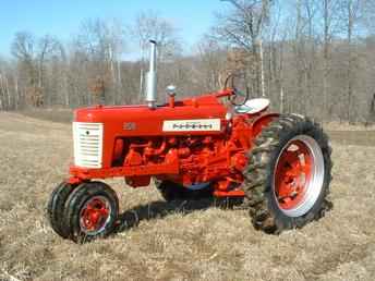 Used Farm Tractors for Sale: Farmall 350 "Like New" (2004-05-24 ...