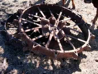 Used Farm Tractors for Sale: Farmall H Steel Wheels (2004-06-15 ...