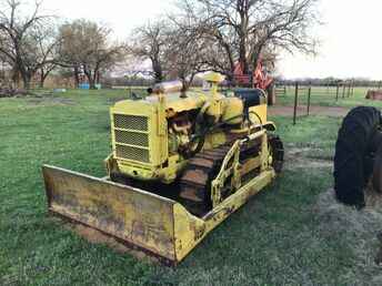 Used Farm Tractors for Sale: T20 Mccormick Deering Dozer 39 (2022-05-12 ...