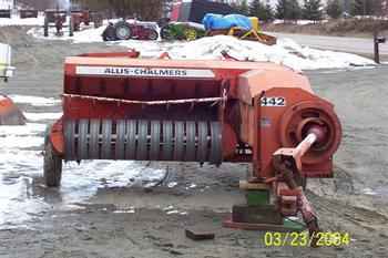 Used Farm Tractors for Sale: Allis C. Baler -# 442 (2004-06-26 ...