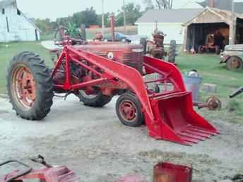 Used Farm Tractors for Sale: Ih 33 Trip Bucket Loader (2004-06-30 ...
