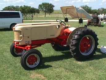 Used Farm Tractors for Sale: 300 Case Roundnose -Restored (2004-07-06 ...