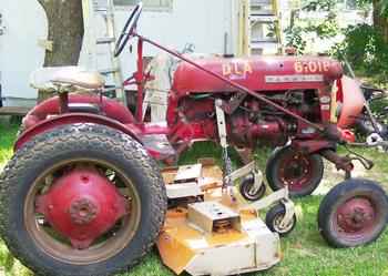 Used Farm Tractors for Sale: Farmall Cub, Mower, FRNT Blade (2004-07-20 ...