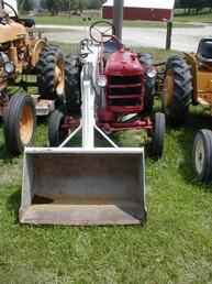 Used Farm Tractors for Sale: Ih Cub Loboy, Loader & 1PT (2004-07-23 ...