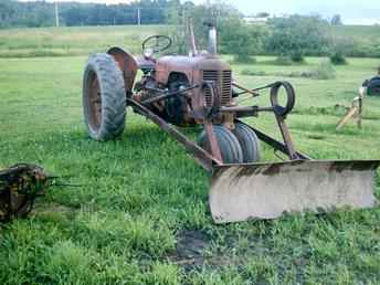 Used Farm Tractors for Sale: Case DC With Loader $850 (2004-08-07 ...