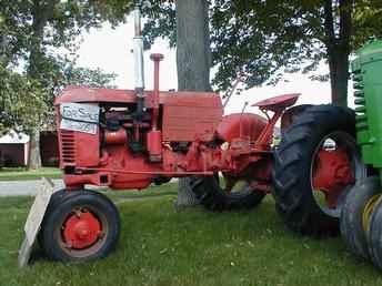 Used Farm Tractors for Sale: Case VAC 1949 (2004-08-08) - Yesterday's ...