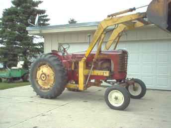 Used Farm Tractors for Sale: Massey Ferguson MF-333 W/Freeman Loader ...