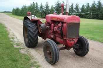 Used Farm Tractors for Sale: Cockshutt 80 (2004-08-13) - Yesterday's ...