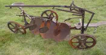 Used Farm Tractors for Sale: Antique Disc Plow (2004-08-14) - Yesterday ...
