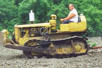 Used Farm Tractors for Sale: D4 Caterpillar (2004-08-18) - Yesterday's ...