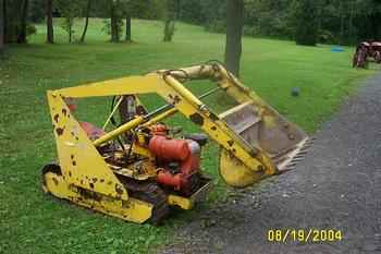 Used Farm Tractors for Sale: Small Dozer Loader (Speedcat) (2004-08-21 ...