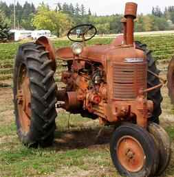 Used Farm Tractors for Sale: Case Model SC (2004-09-02) - Yesterday's ...