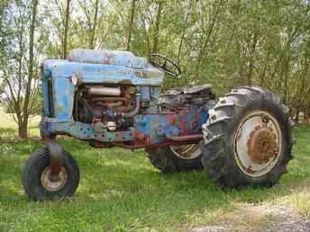 Used Farm Tractors for Sale: Ford 941 LP (2004-09-15) - Yesterday's ...