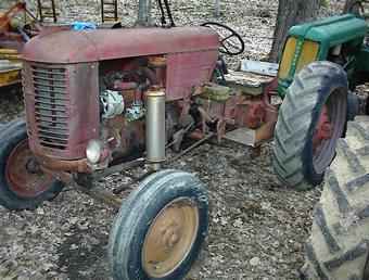 Used Farm Tractors for Sale: 1947 Case VAO (2004-09-19) - Yesterday's ...