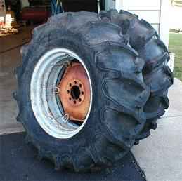 Used Farm Tractors for Sale: 14.9X24 Tires On Ford Rims (2004-10-06 ...