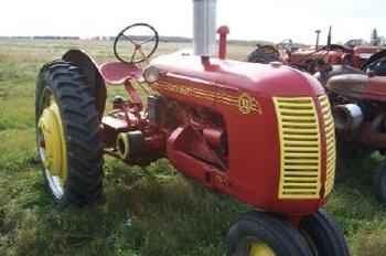 Used Farm Tractors for Sale: Cockshutt 30 (2004-10-21) - Yesterday's ...