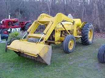 Used Farm Tractors for Sale: Massey Loader (2004-11-09) - Yesterday's ...