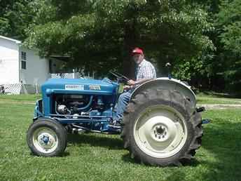 Used Farm Tractors for Sale: 1964 Ford 2000 (2004-11-10) - Yesterday's ...