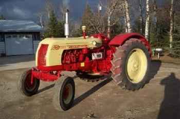 Used Farm Tractors for Sale: Cockshutt 40 Deluxe (2004-11-13 ...
