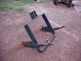 Used Farm Tractors for Sale: Ihc 2 PT. To 3 Point Adapter (2004-11-14 ...