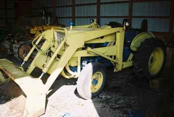 Used Farm Tractors for Sale: 3400 Ford W/Loader (2004-11-20 ...